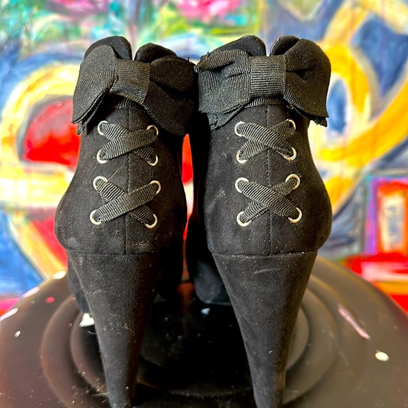 G by Guess | Shoes | Black Suede Guess Bow Booties | Poshmark